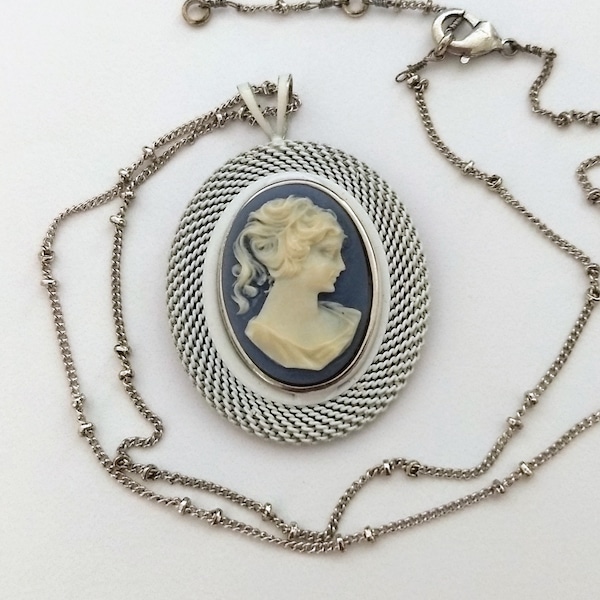 Blue Cameo Necklace - Etsy