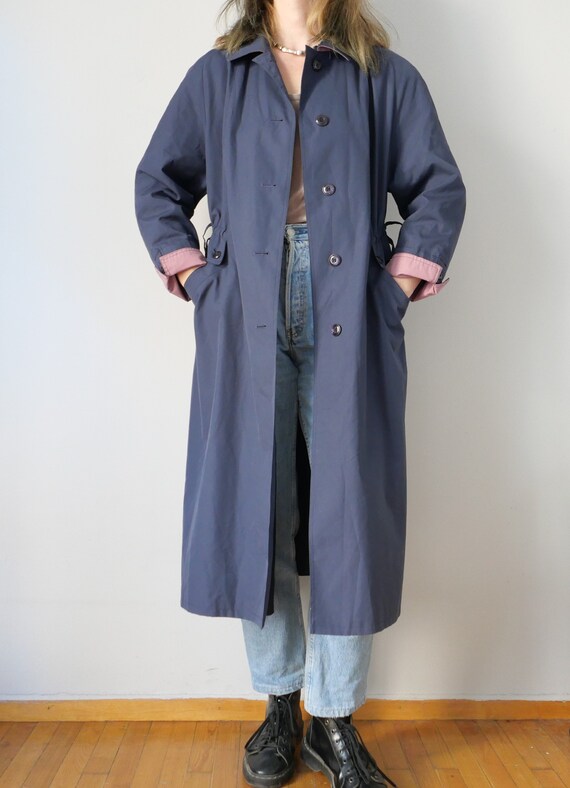 Vintage trench 90s 80s navy blue with asymmetrical de… - Gem