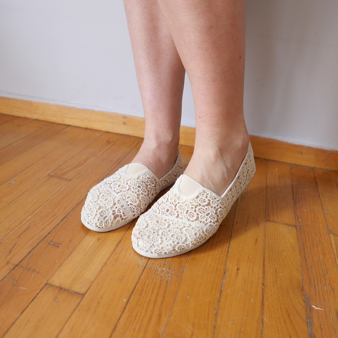 Vintage Lace Ballerinas Timeless off White Mesh Lace Toms Shape Shoes ...