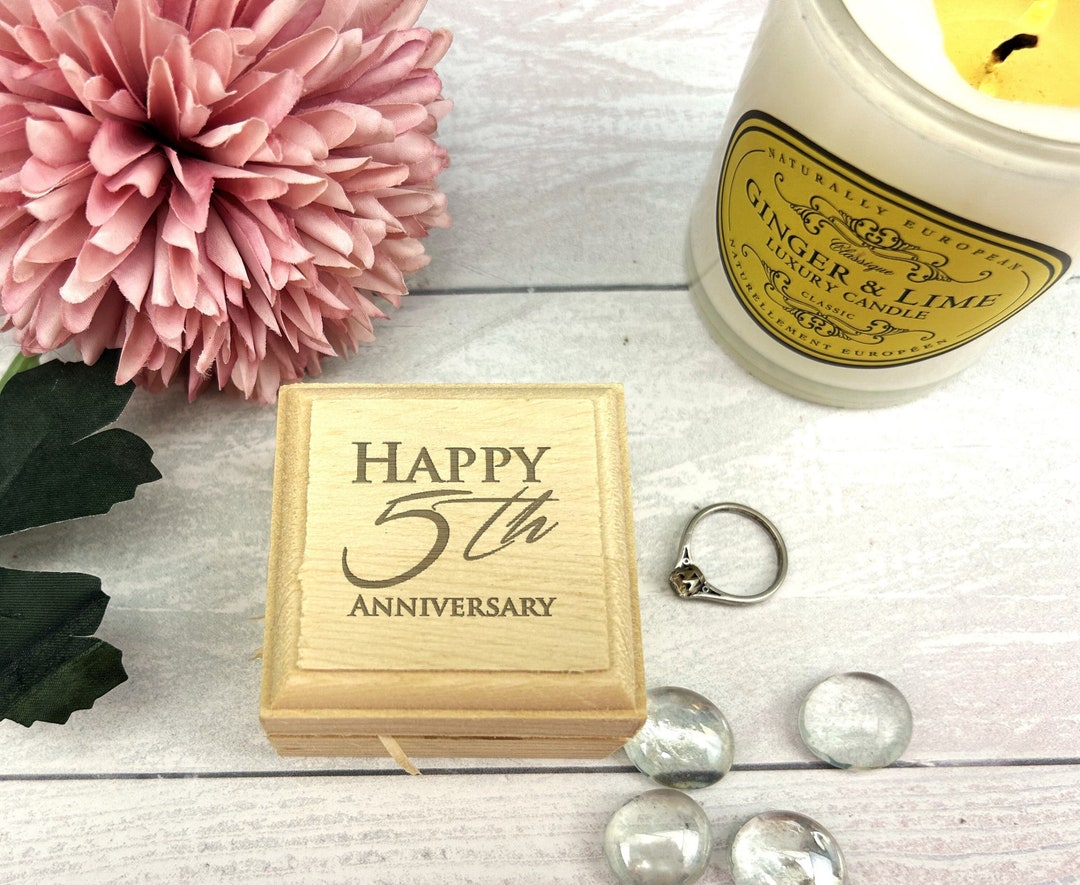 Personalised 5th Anniversary Wooden Gift Box - Husband / Wife Ring or ...