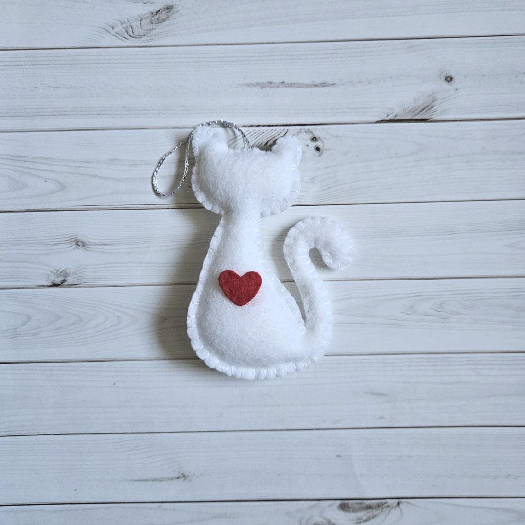 White Cat Ornament, Heart Kitty, White Cat Hanging Decoration, Cat ...