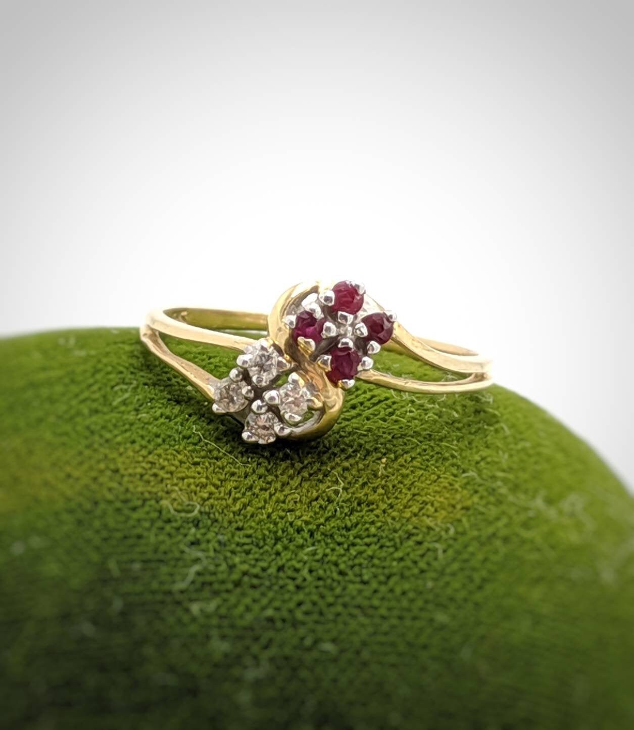 Diamond and Ruby Ring Flower Estate Ring in 14k Yellow Gold - Etsy