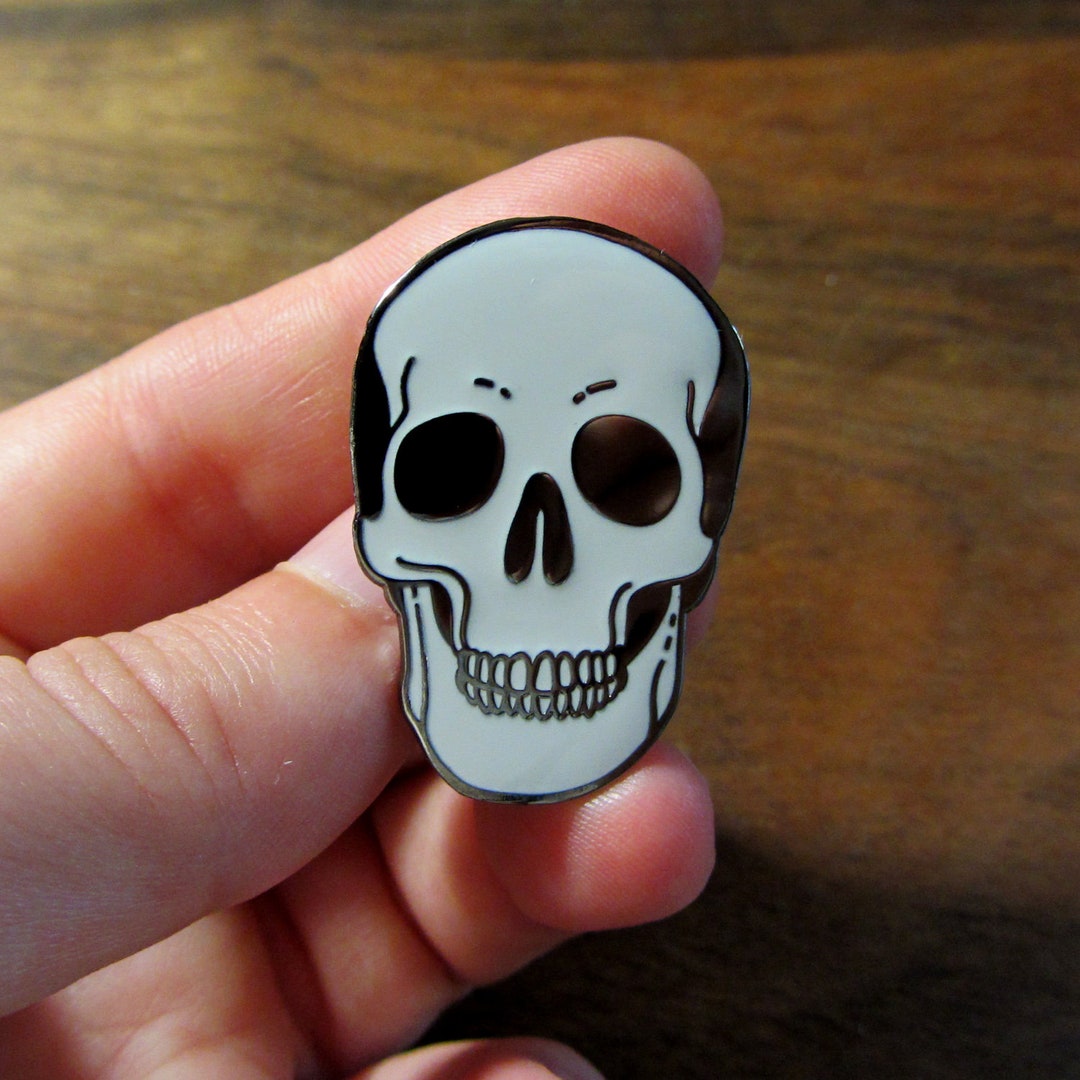 Human Skull Enamel Pin - Etsy