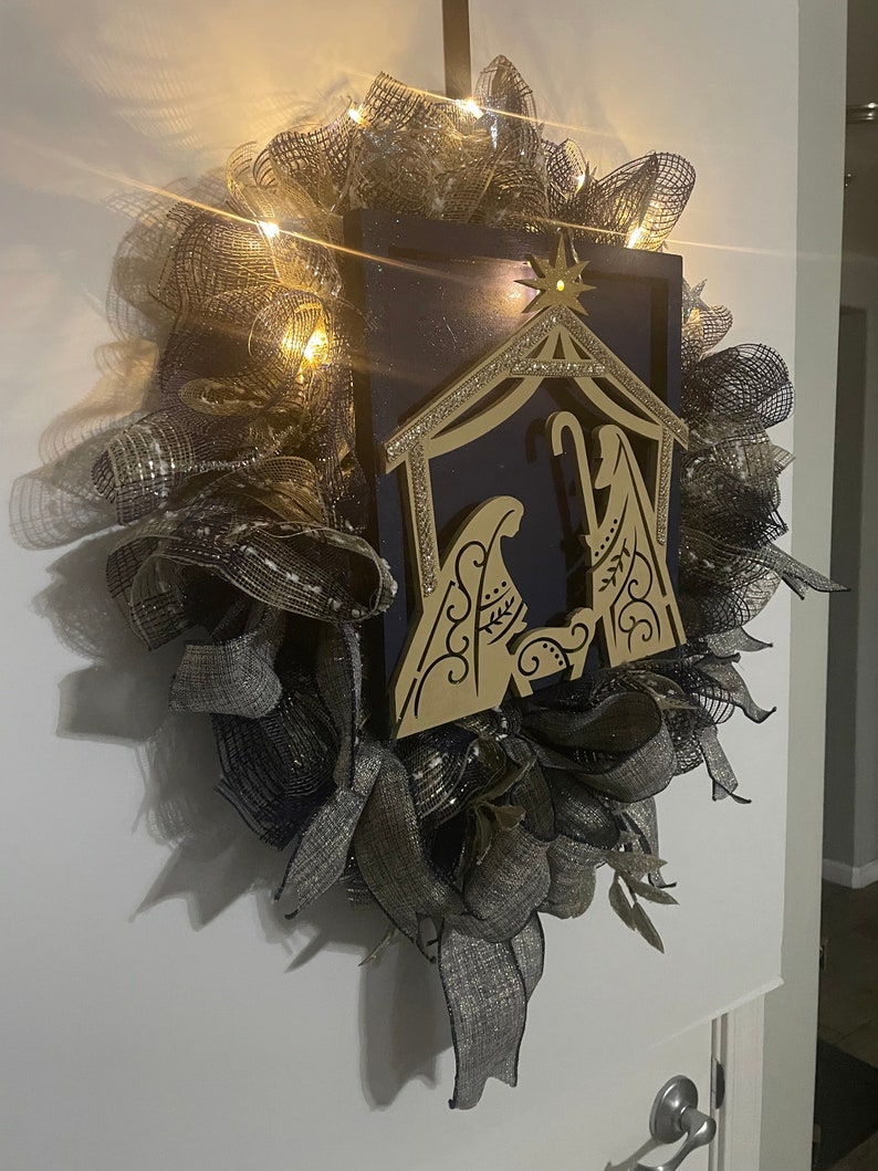 Nativity Christmas Wreath - Etsy