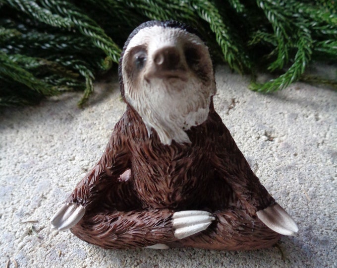 Zen Garden Yoga Meditating Sloth, Lotus Pose, Height 2.5 Inches ...