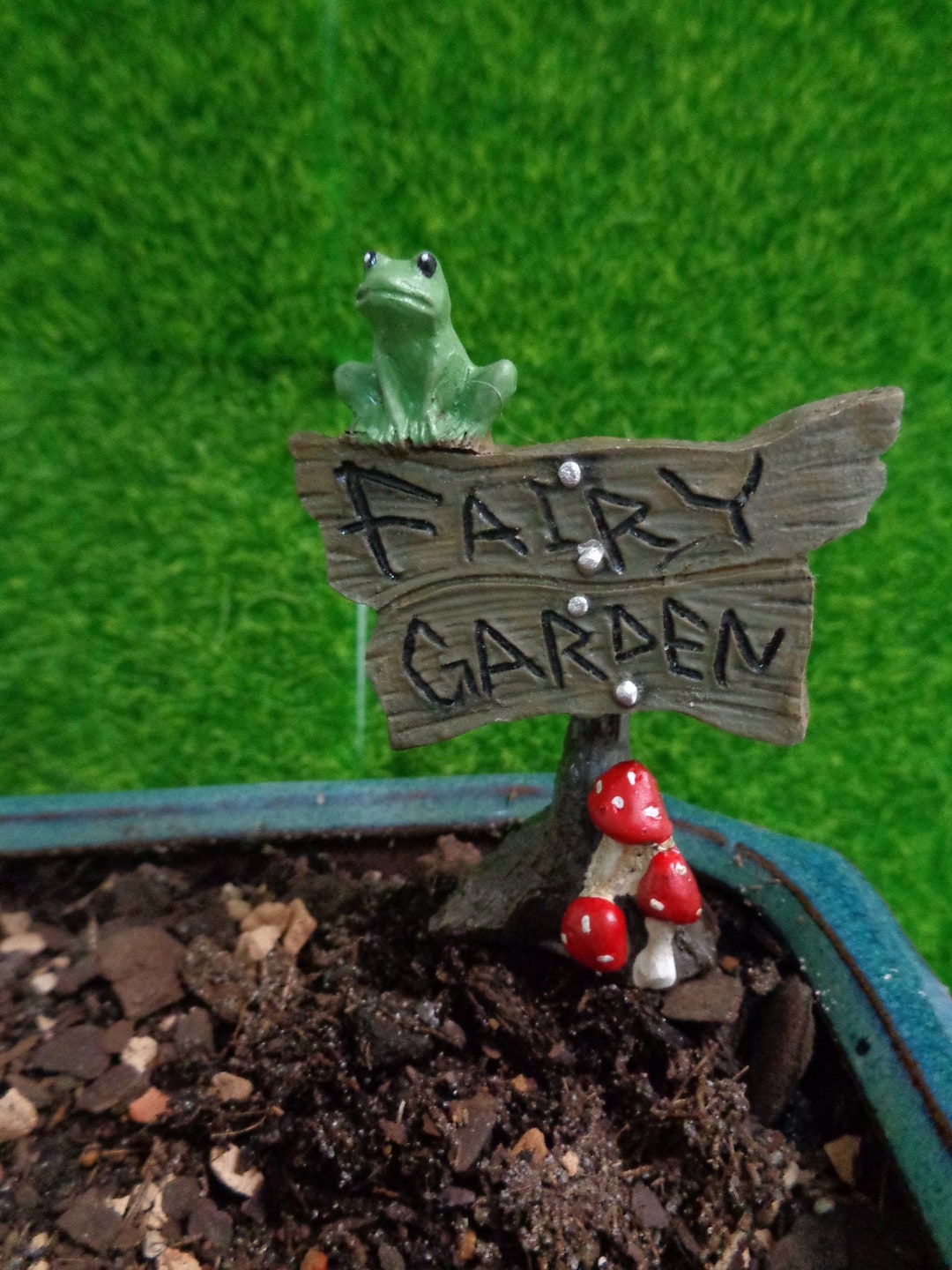 Miniature Garden Frog Fairy Garden Sign, Height 2.25 Inches With 1.75 ...