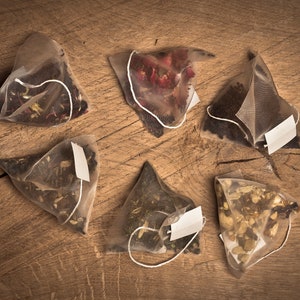 Pink Grapefruit Herbal Pyramid Teabags - Fruit Tea - Unusual - Caffeine ...