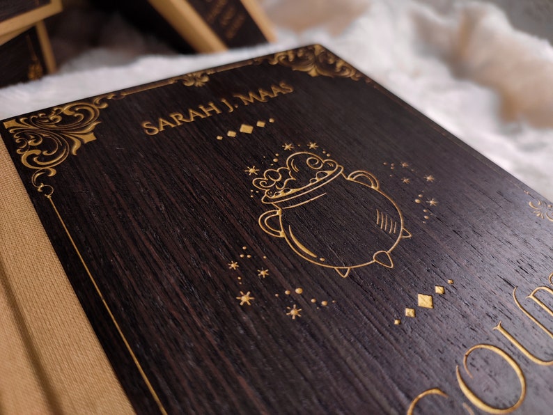 A Court of Wings and Ruin Collector Edition, ACOWAR Book Rebind, ACOTAR ...