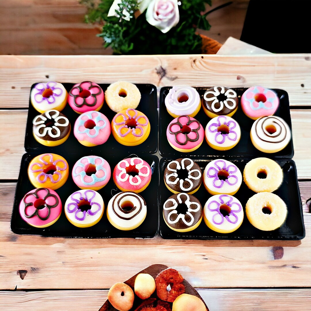 Realistic Miniature Food Bakery Donuts Tray Set for Dollhouse ...