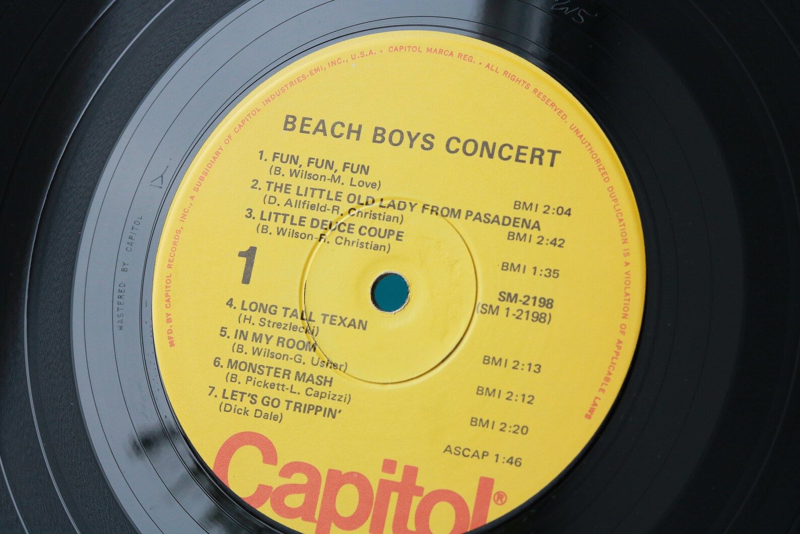 vintage-records-beach-boys-concert-vinyl-records-vintage-lp-rock