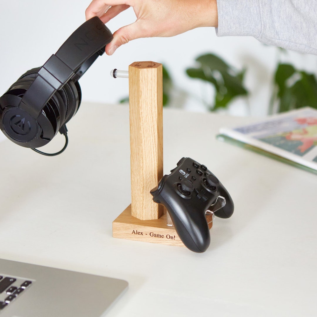 Personalised Oak Gaming Controller & Headset Stand, Gamer Gift - Etsy