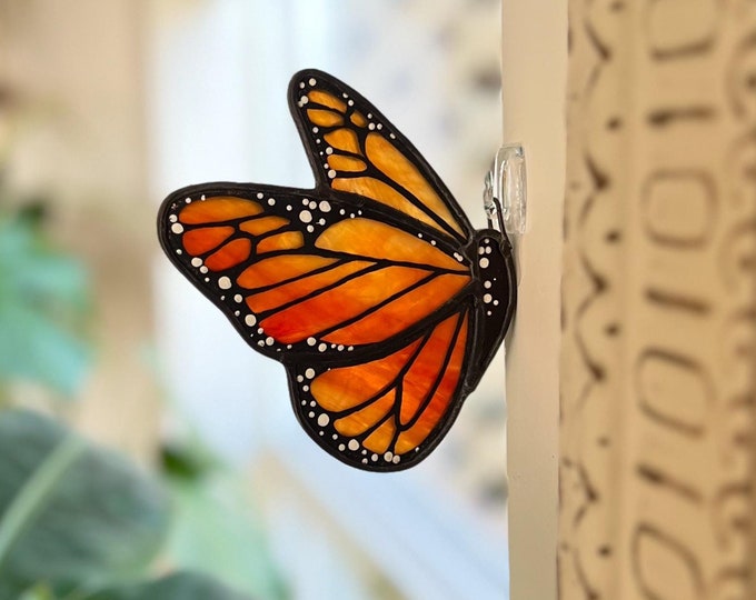 Stained Glass Monarch Butterfly Suncatcher, Glass Monarch Wall Hanging ...