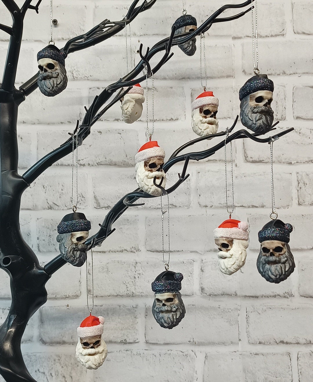 Santa Hat Skull, Skull Bauble, Christmas Skulls, Father Skullmass - Etsy