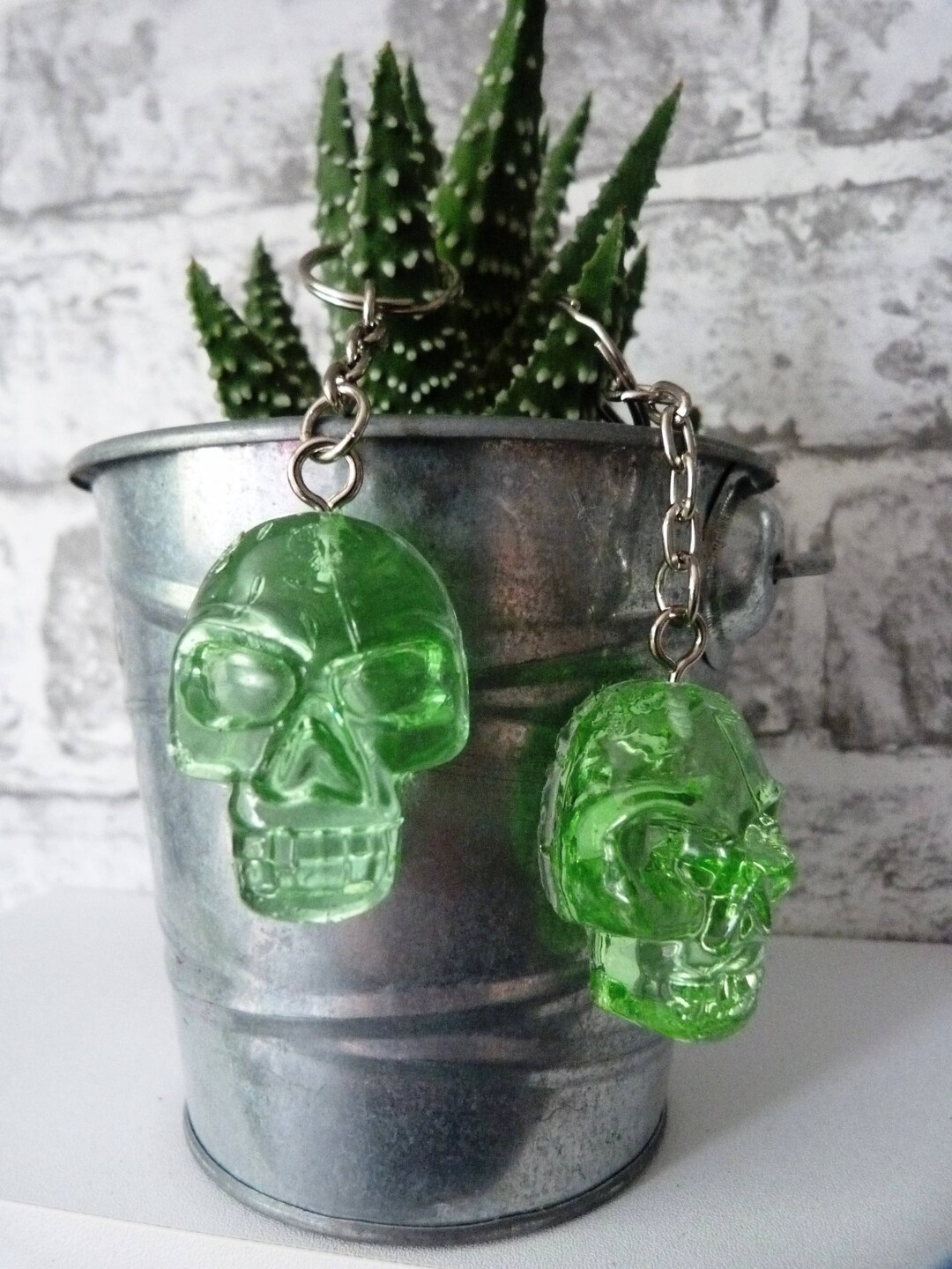 Resin Skull Keyring: Gothic Bag Charm, Biker Key Chain - Etsy