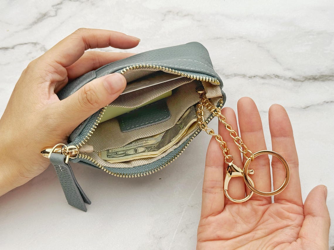 Minimalist Women Purse, Key Ring and Lobster Clasps Attached, Zippered ...