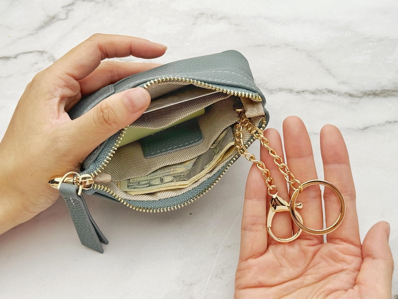 Minimalist Women Purse, Key Ring and Lobster Clasps Attached, Zippered ...