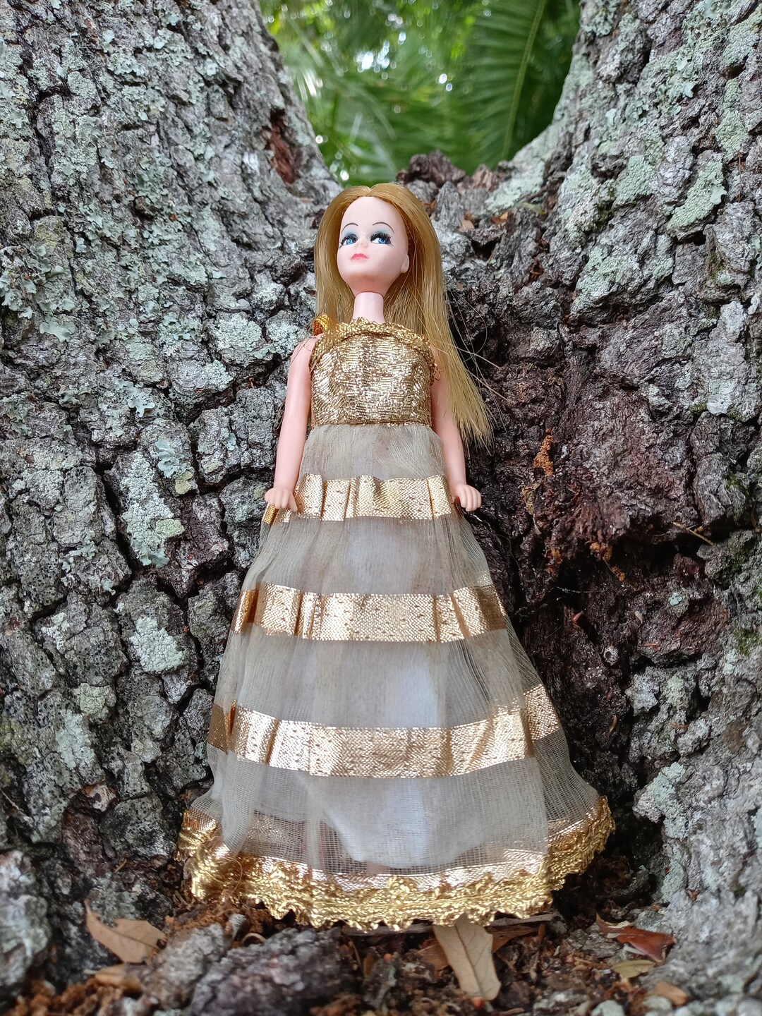 Topper Dawn Doll With Two Gowns. Vintage Fashion Doll. Topper Toys ...