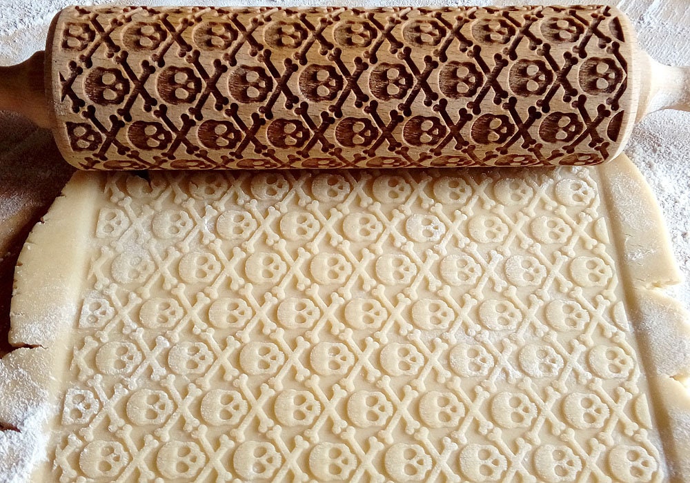 SKULLS , Halloween, Engraved Rolling Pin, Embossing Rolling Pin for ...