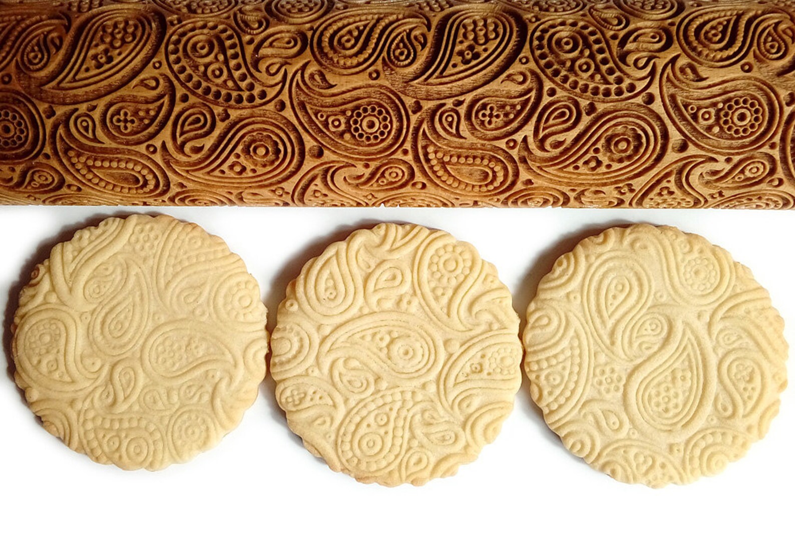 Engraved Rolling Pin Paisley dough roller Embossed rolling | Etsy
