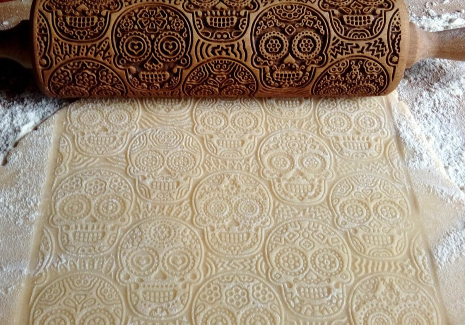 Engraved Rolling Pin, SUGAR SKULL Halloween, Dia De Los Muertos ...