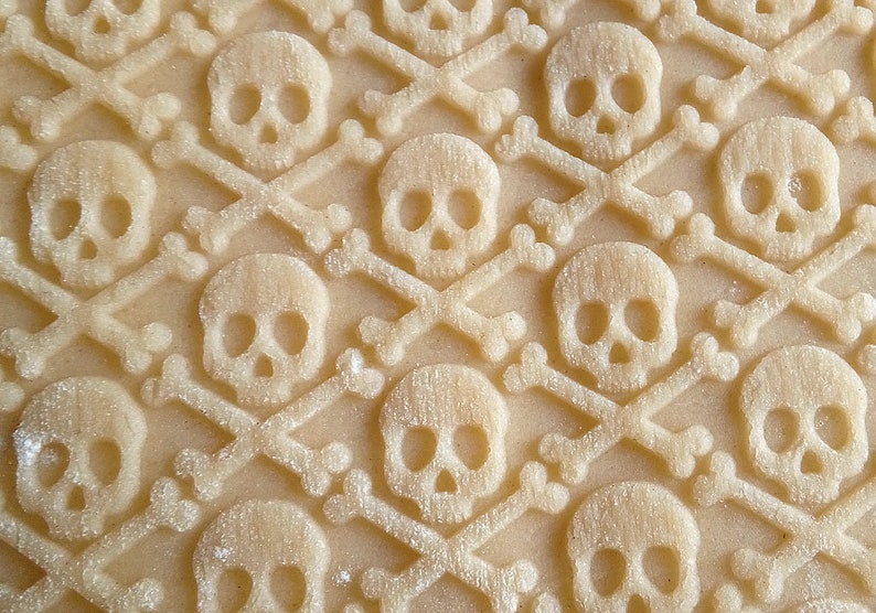 SKULLS , Halloween, Engraved Rolling Pin, Embossing Rolling Pin for ...