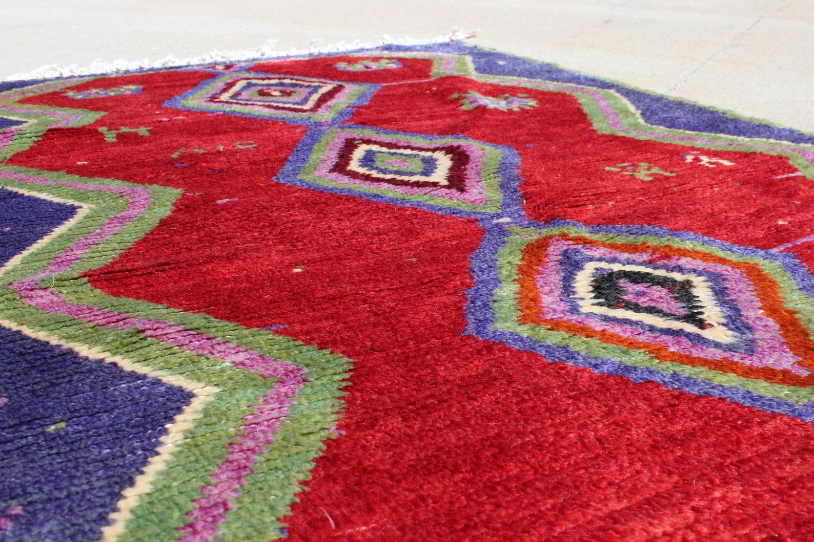 4' 4 X 6' 11 Outstanding Wool Red Purple Sage Green Vintage Hand ...