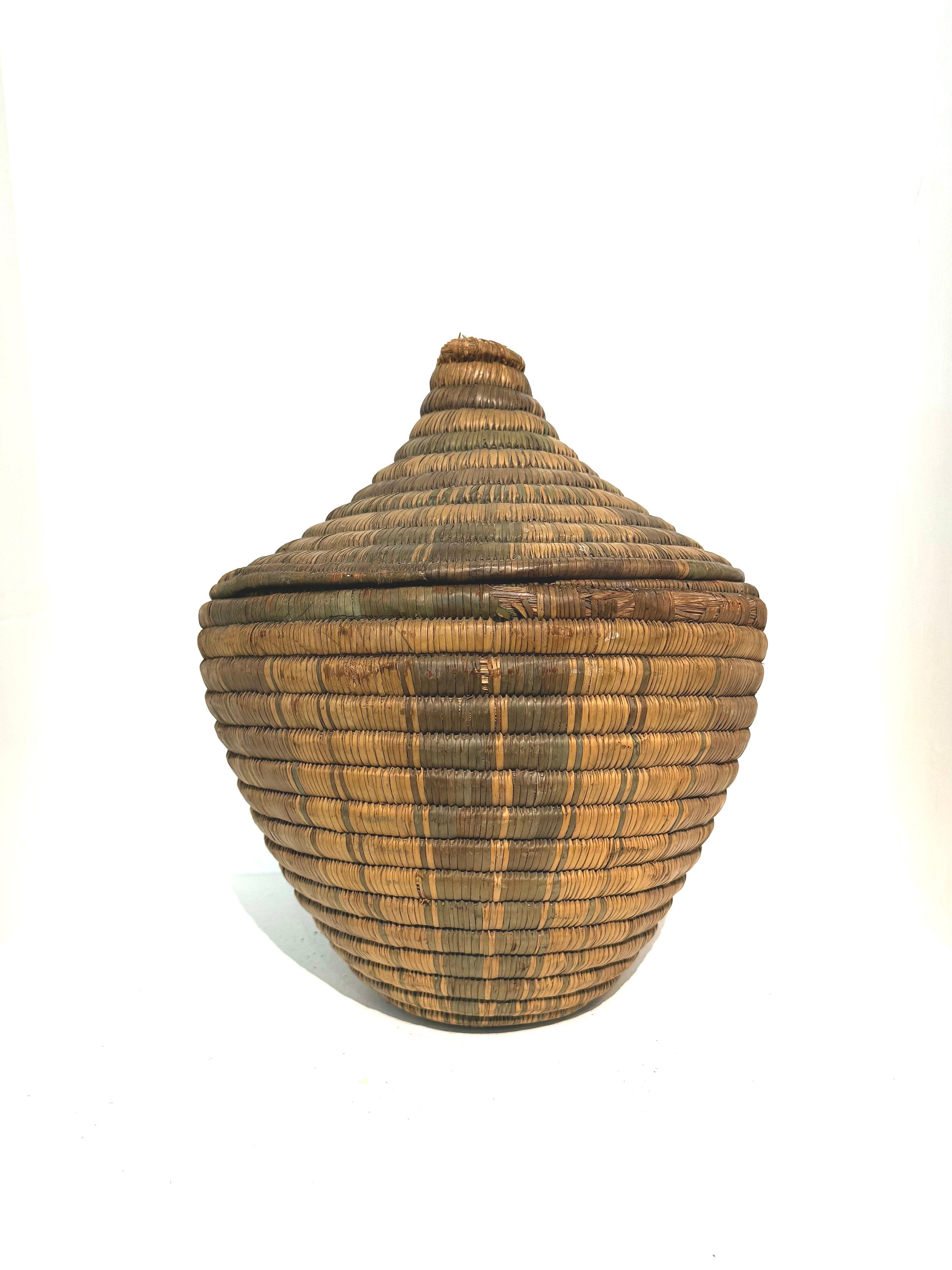 Large Antique Yup'ik Lidded Basket, Alaskan Native Hand Woven Basket ...