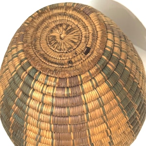 Large Antique Yup'ik Lidded Basket, Alaskan Native Hand Woven Basket ...