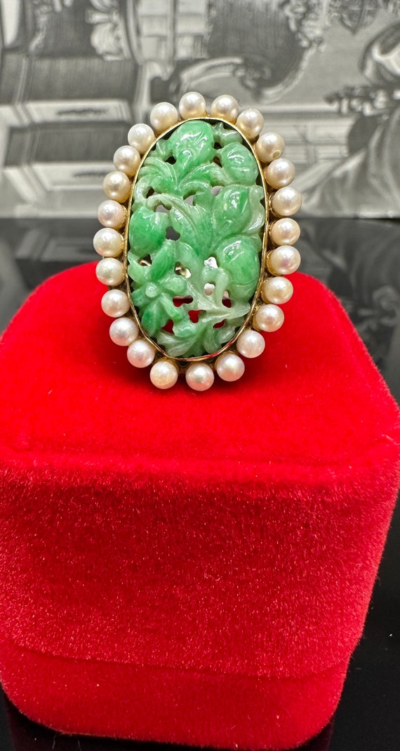 Vintage unique shaped jade - Gem