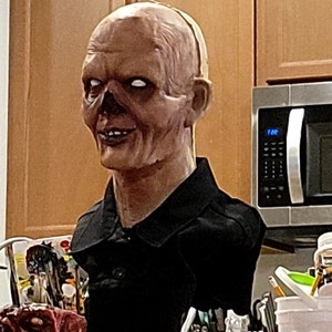 Cemetery Ghoul Inspired Fall Out Zombie Bust - Etsy UK
