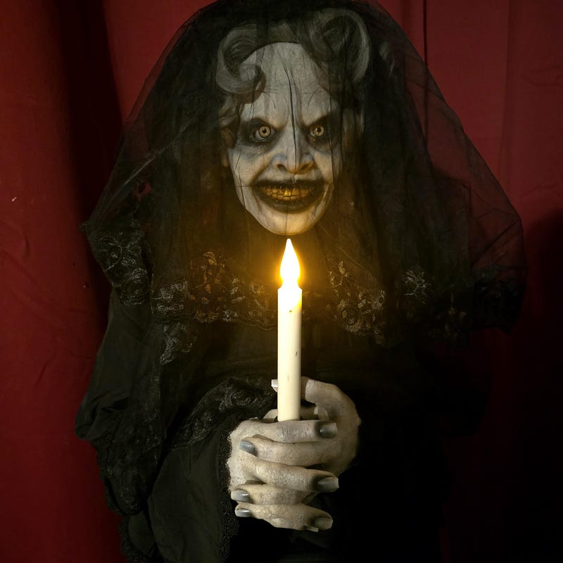 Bust 1/1 Horror - Etsy