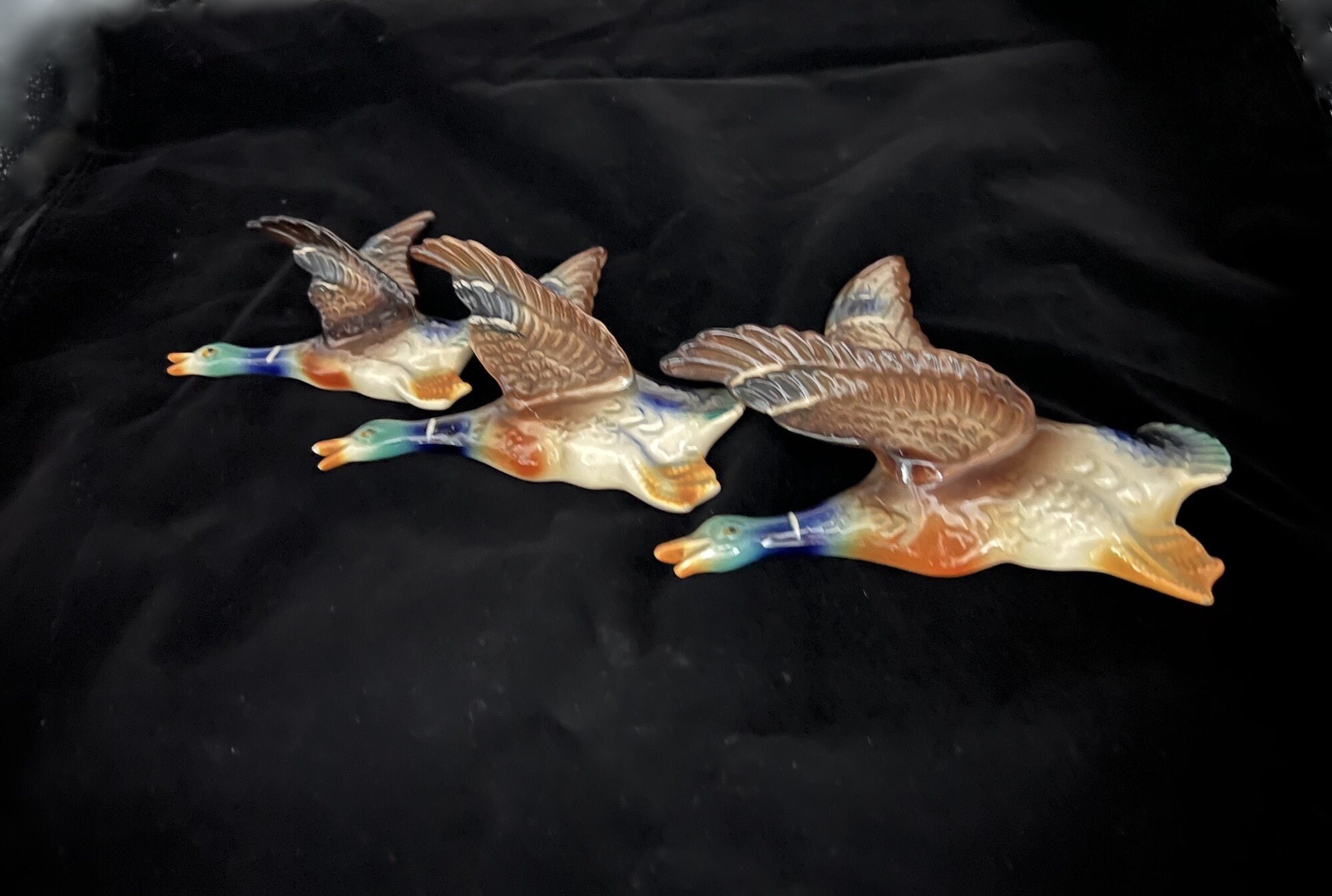 Jema Holland Flying Ducks set of 3 Mid Century Porcelain Graduated Wall ...