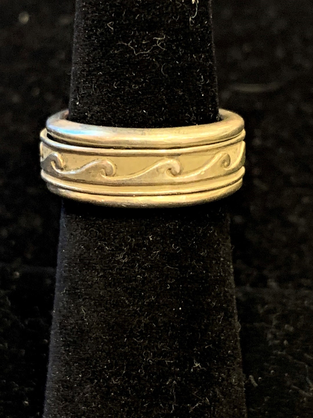 Sterling Silver Wave Design Swing Ring - Etsy