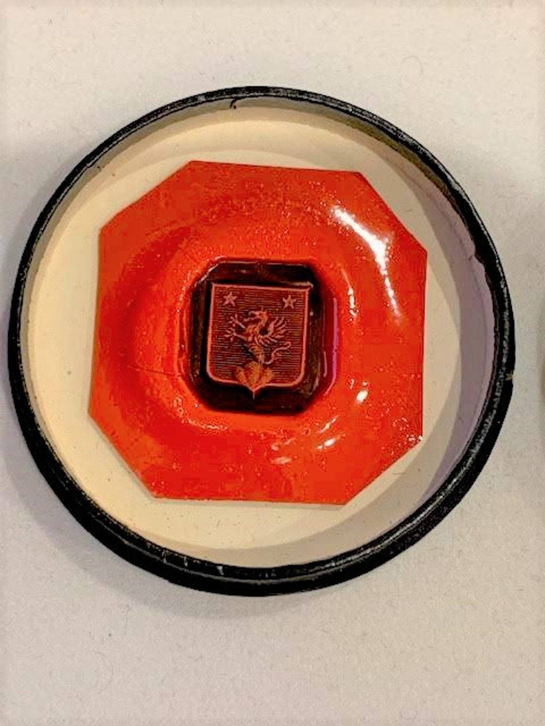 Round Black Box With Etched Artwork on Inside Lid - Etsy