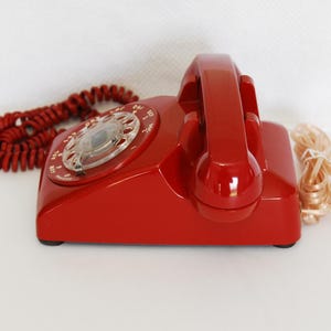 Vintage Retro Red Western Electric Model 500 Rotary Telephone ...
