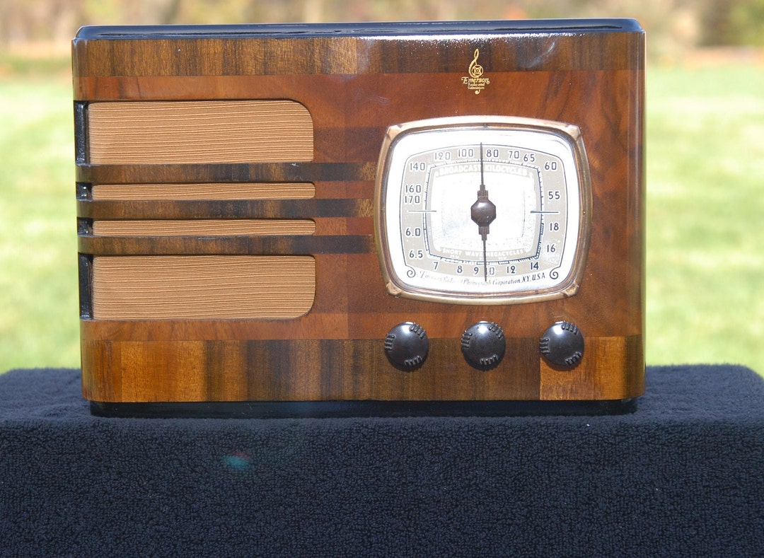 Vintage 1930s Antique Wood Emerson Vacuum Tube Radio Beautiful Wood and Restored - Etsy
