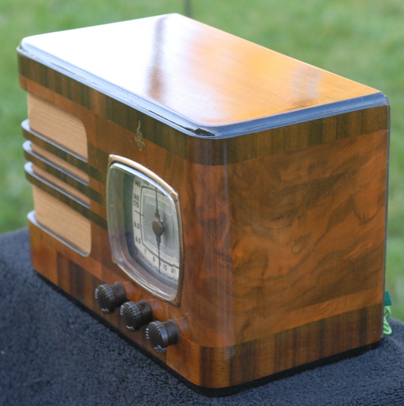 Vintage 1930s Antique Wood Emerson Vacuum Tube Radio Beautiful Wood and Restored - Etsy