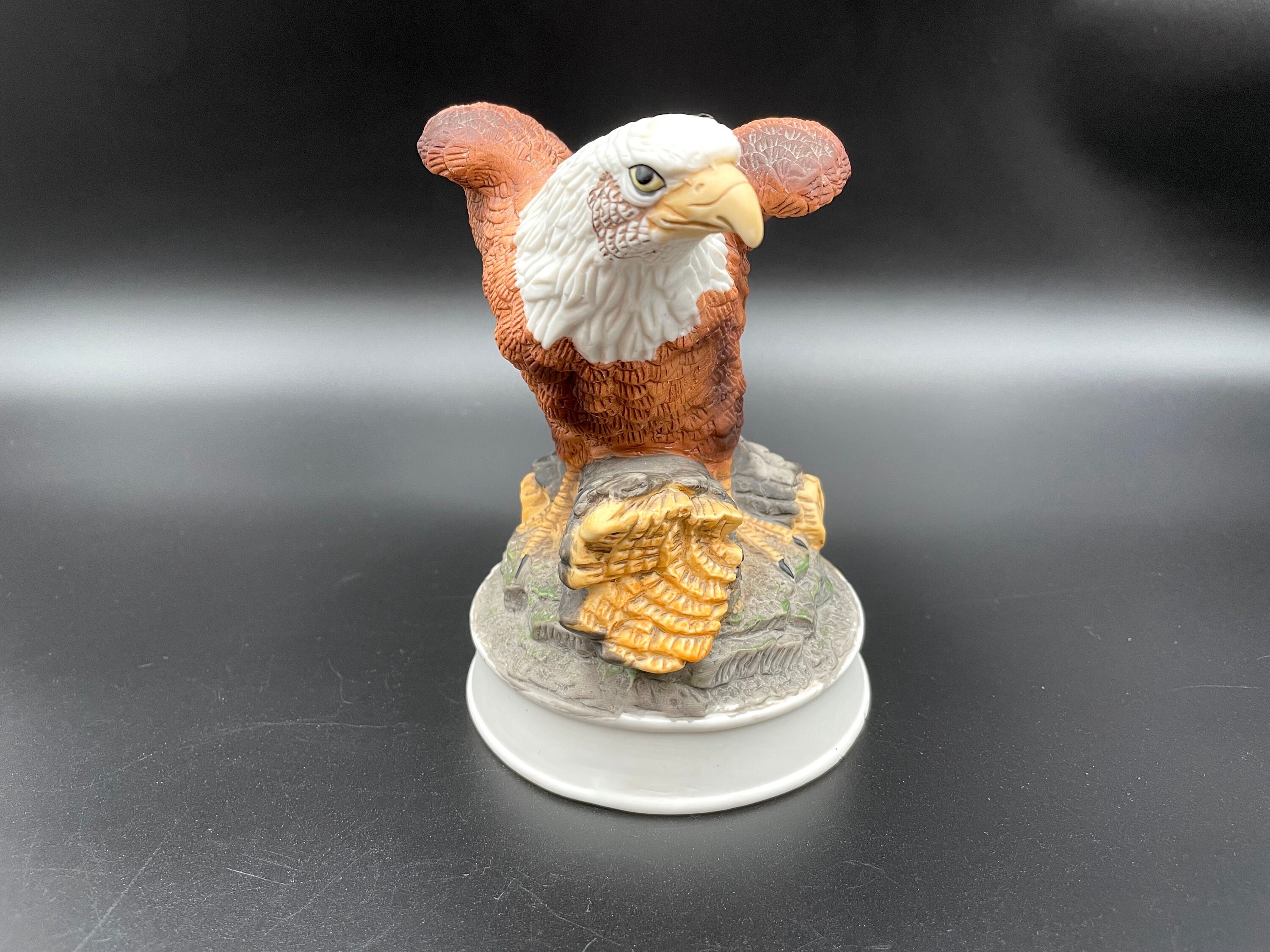 Bald Eagle Figurine / Americana Birds in Flight Porcelain - Etsy