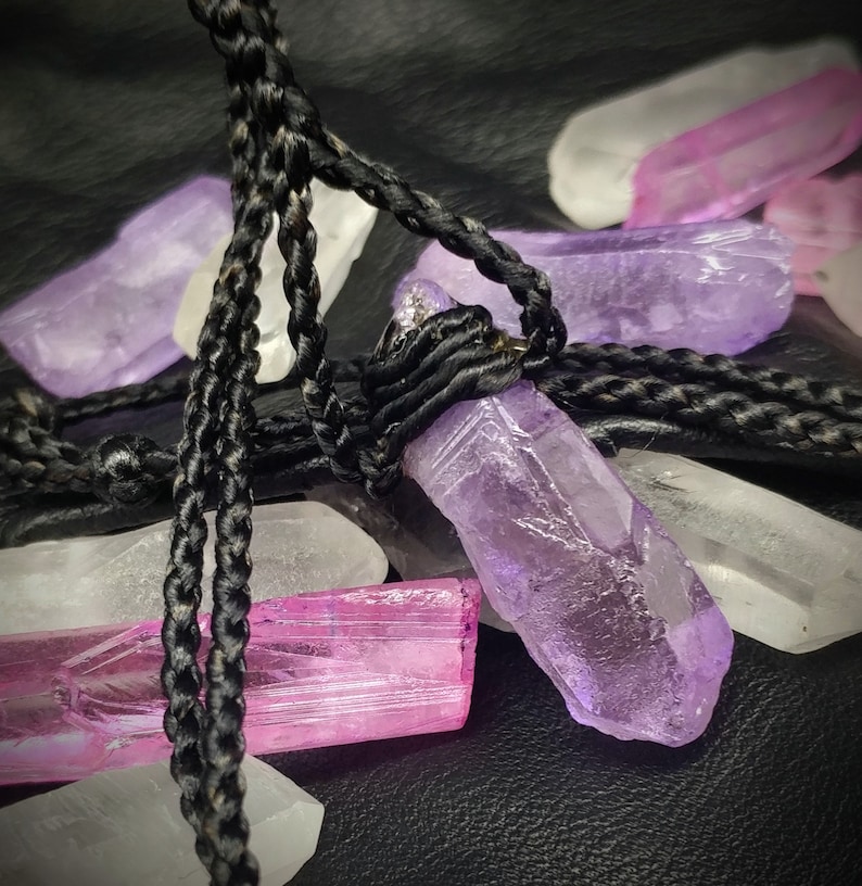 Star Wars-inspired Kyber Crystal Necklace - Custom Engraved Jedi & Sith ...