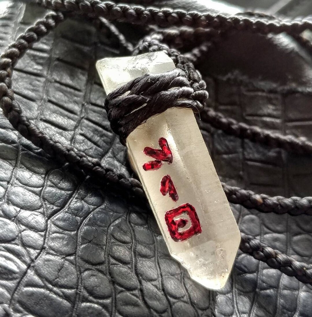 Star Wars-inspired Sith Kyber Crystal Necklace Custom Engraved Jedi ...