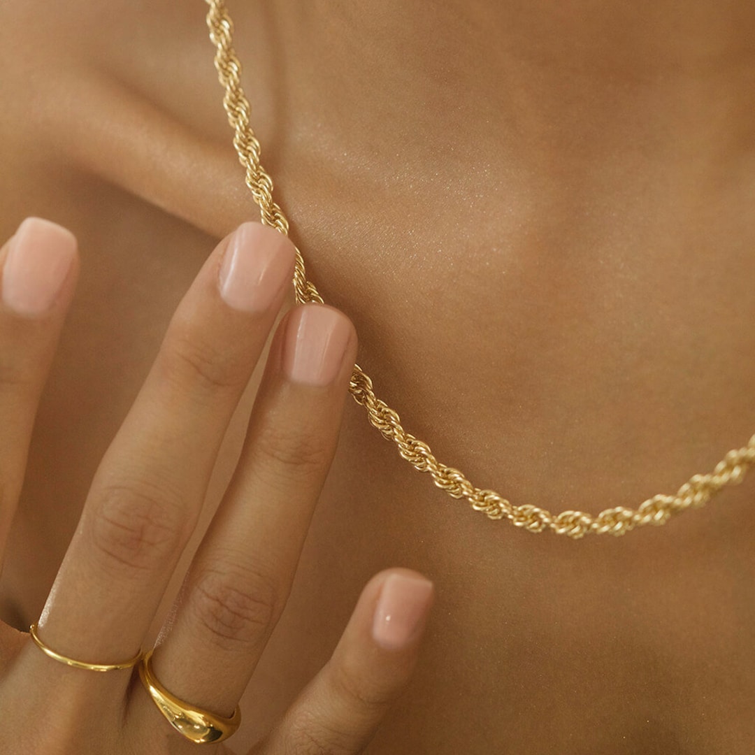 Rope Chain Necklace in Gold or Silver - Classic Rope Chain - 4mm Wide ...