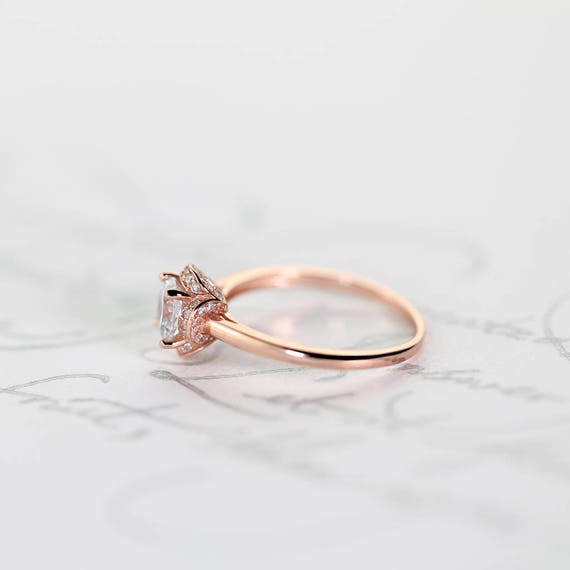 Rosette diamond ring store