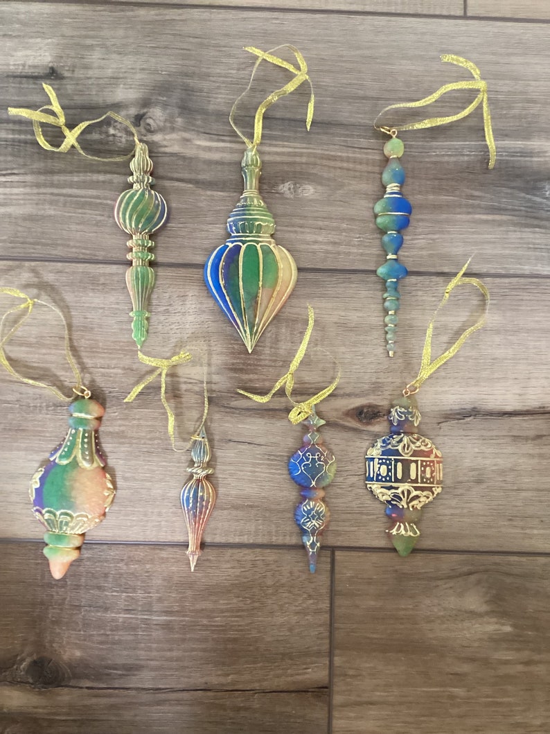 Antiqued Victorian Style Christmas Tree Ornaments in Rainbow, Pride ...