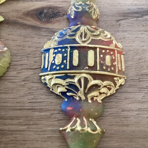 Antiqued Victorian Style Christmas Tree Ornaments in Rainbow, Pride ...