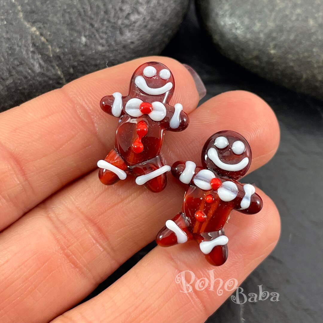 Handmade Murano Glass Gingerbread Man Charm: Dark Red/white (26x17x6mm ...
