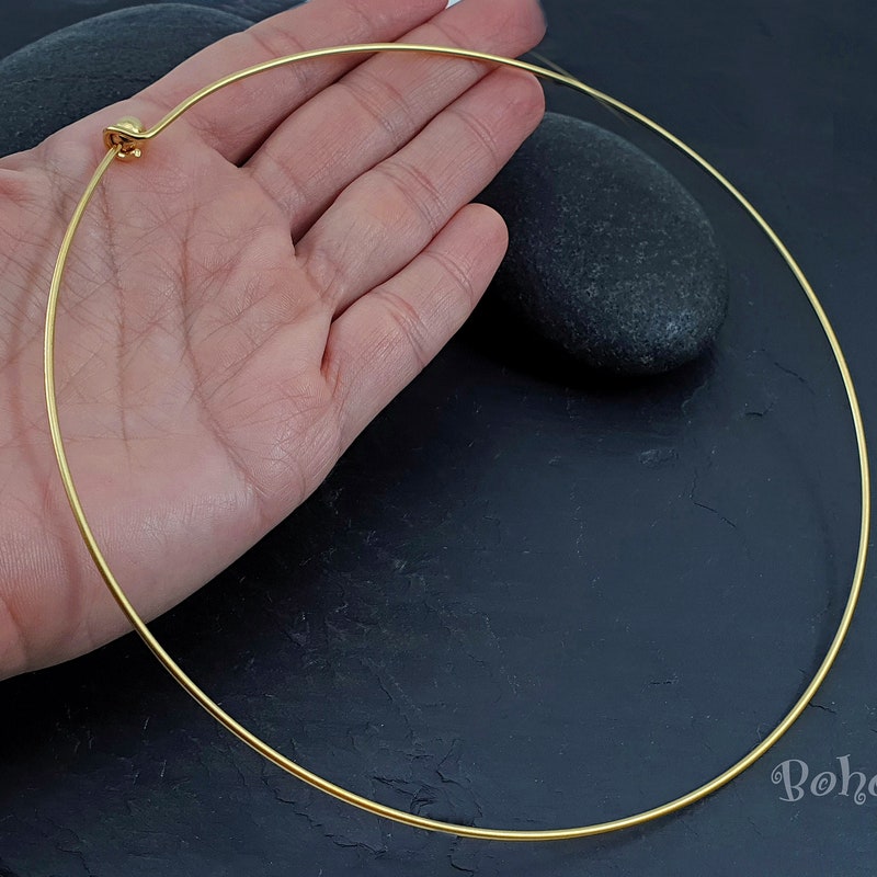 Gold Wire Necklace - Etsy