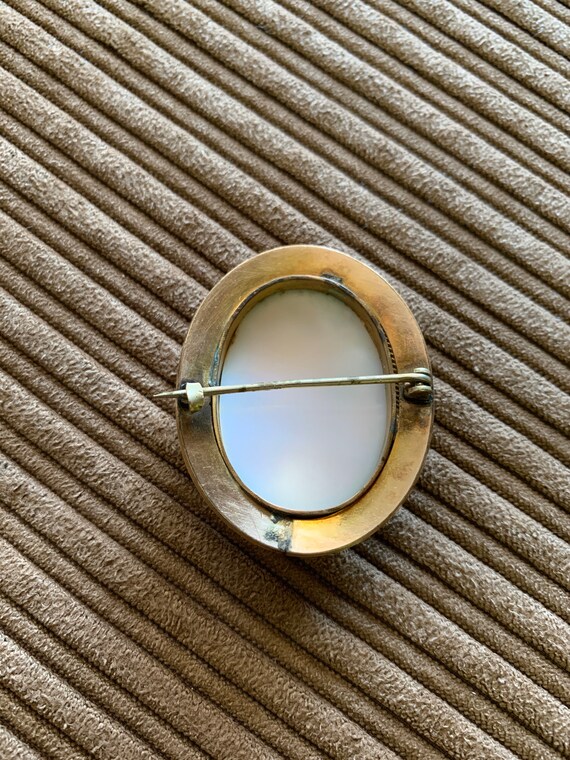 Antique Victorian Engraved Real Cameo Brooch - Gem