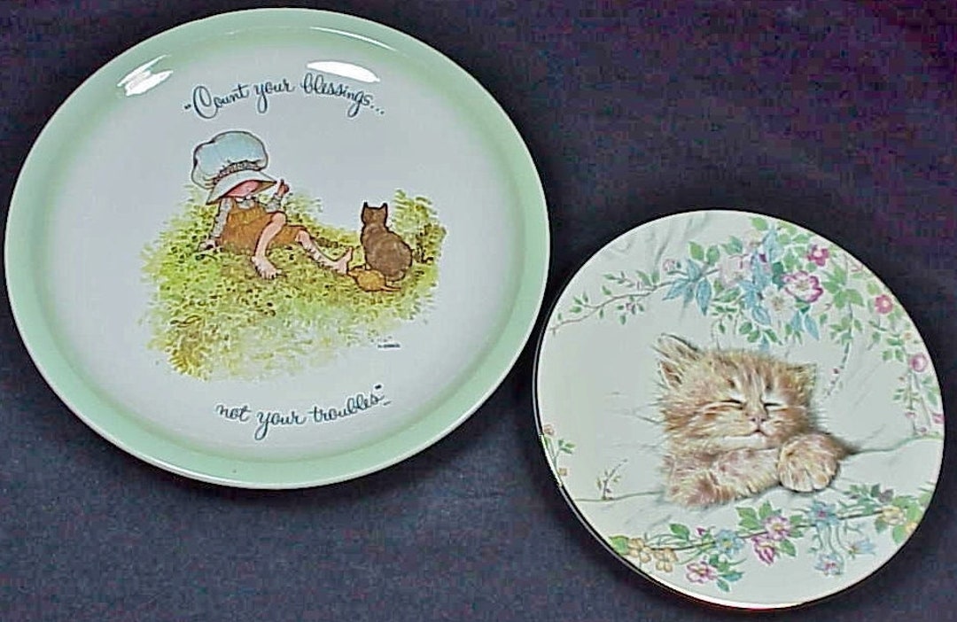 Holly Hobbie Cat Kitty Plate 1972 & Hamilton Collections Plate CAT NAP ...
