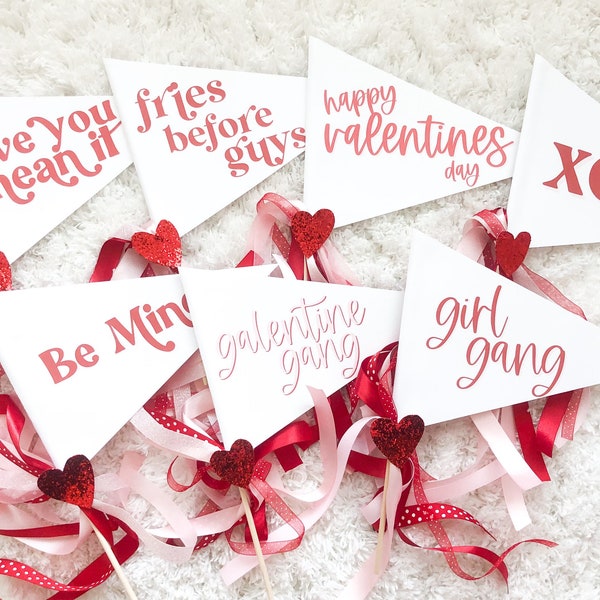 Valentine Bunting - Etsy