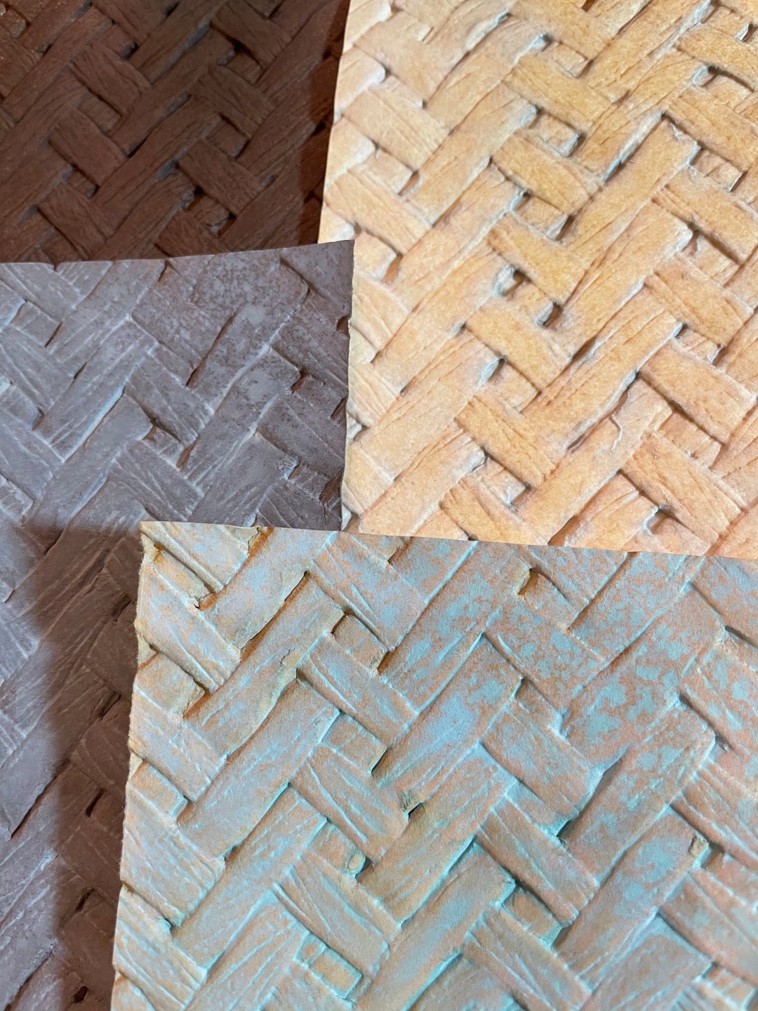 Intertwine 3D Texture Fades Embossing Folder - by Tim Holtz & Sizzix ...